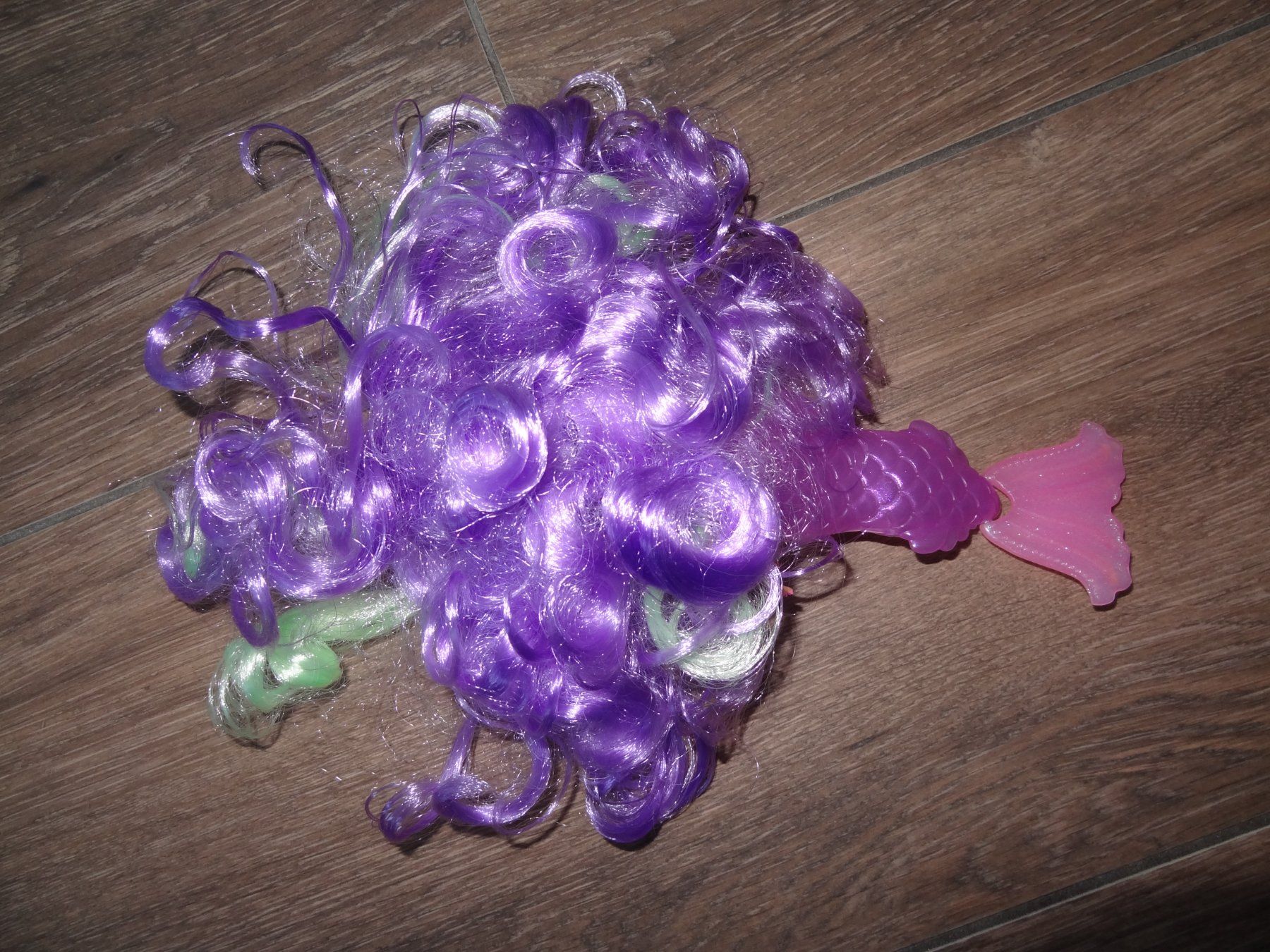 Poupée Sirène LOL Surprise, cheveux verts et violets! (D'occasion) à ...