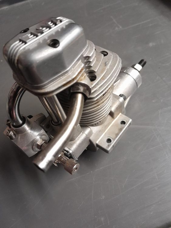 Enya 60 4C Viertakt Modellmotor (Gebraucht) in St. Gallen für CHF 134 – mit Lieferung auf ...