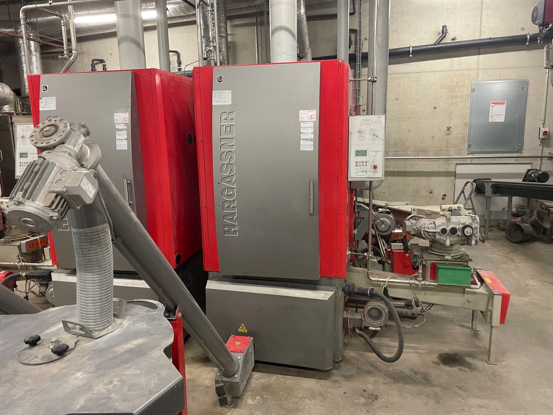 Heizkessel HARGASSNER 200 KW Hackschnitzel Baujahr 2013 (Gebraucht) in Beringen für CHF 10000 ...