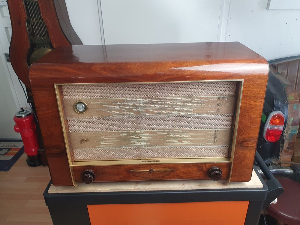 Röhrenradio Telefunken Spitzen-Super T5000 (Defekt) in Remseck am ...