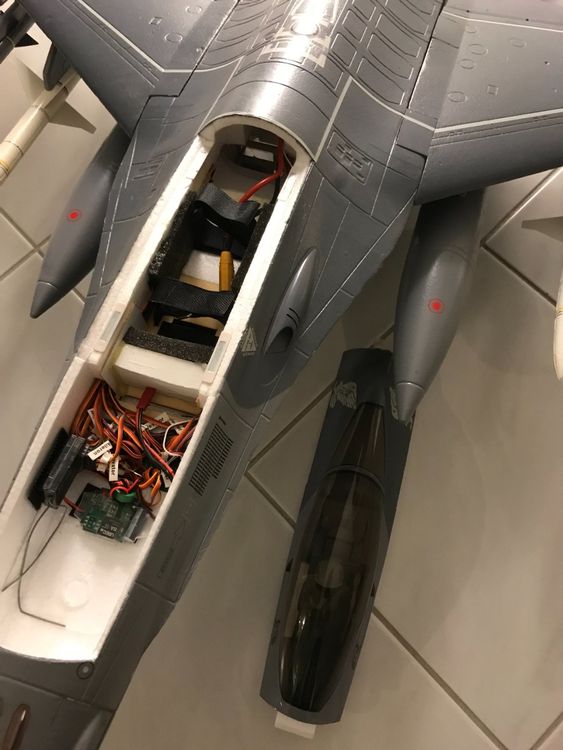 RC F-16 Falcon 90mm EDF Jet | Kaufen auf Ricardo