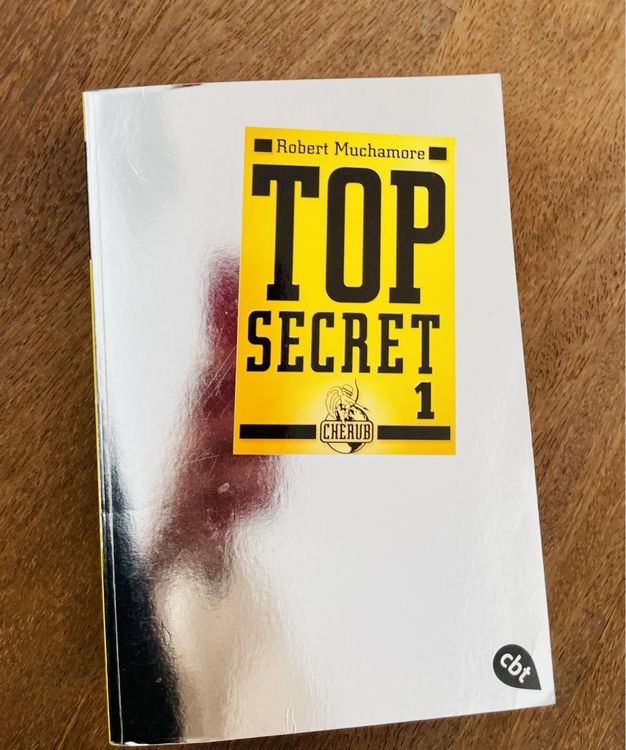 Buch „Top Secret 1“ | Kaufen auf Ricardo