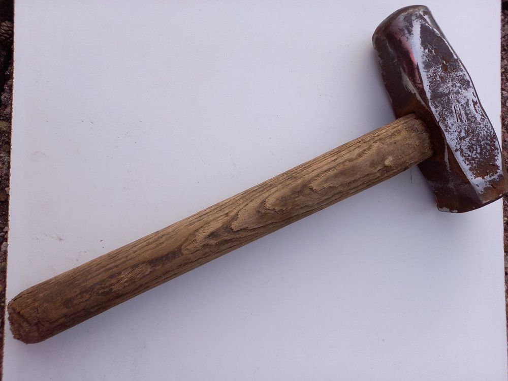 Marteau ancien Alter hammer (Gebraucht) in Le Locle für CHF 8 – mit ...