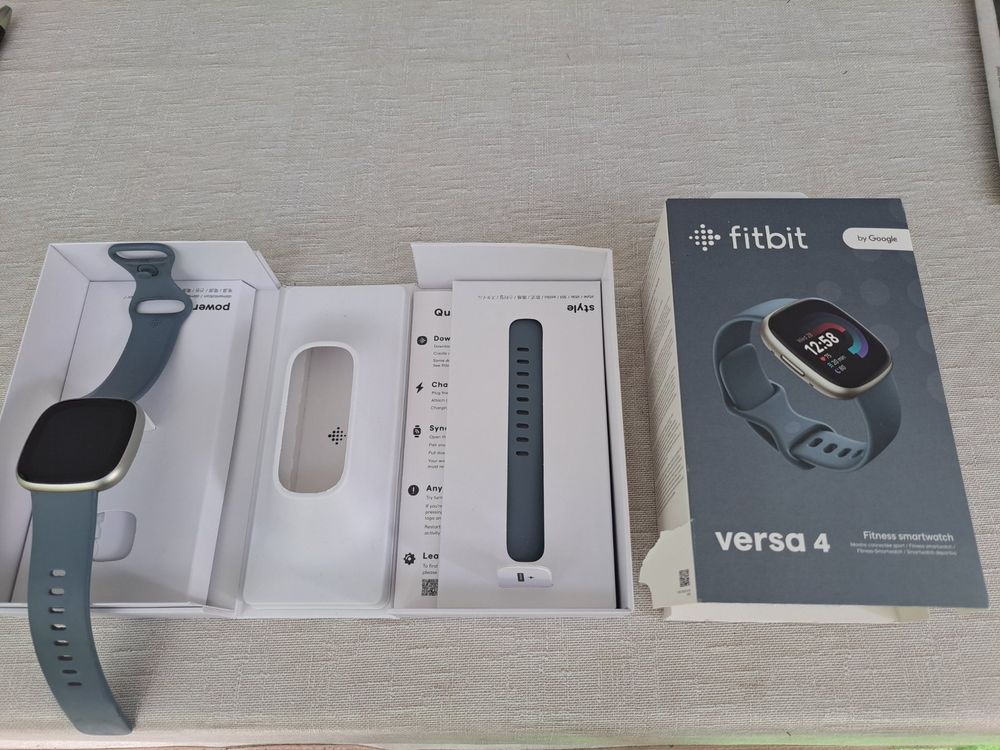 Versa 4 (Gebraucht) in Basel für CHF 90 – mit Lieferung auf Ricardo kaufen