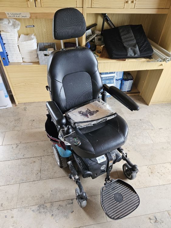 Elektrorollstuhl Rascal P327 mini mit Ersatzakkus (Gebraucht) in ...