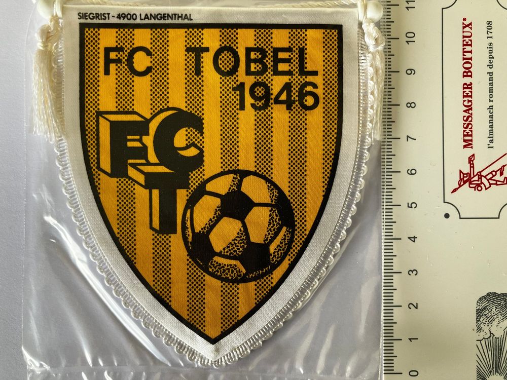 Vintage Fanion/Wimpel FC TOBEL 1946 (Neu und originalverpackt) in Gland für CHF 11 – mit ...