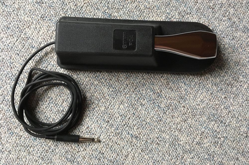 Yamaha FC4 Sustain Pedal (Gebraucht) in Vilters für CHF 30 – mit ...