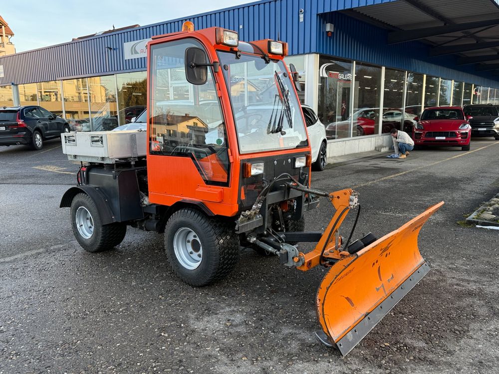 Traktor Holder C 2.40 mit Schneepflug Zaugg G3-160 (Gebraucht) in ...