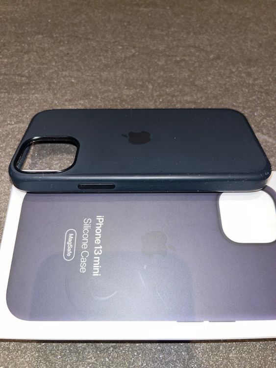 iPHONE 13 MINI SILICONE CASE MAGSAFE MIDNIGHT BLUE | Kaufen auf Ricardo