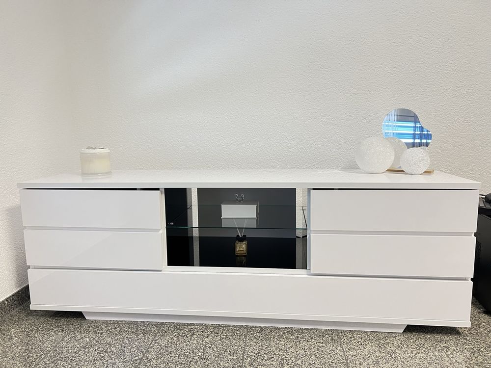 Lowboard weiss (Neu (gemäss Beschreibung)) in Gossau SG für CHF 35 ...