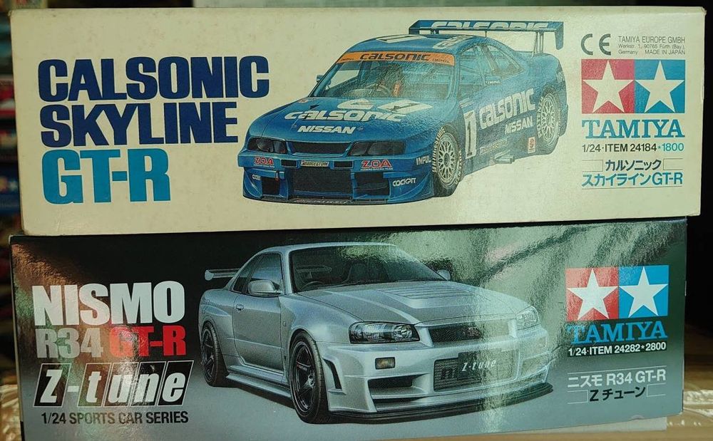 2 x Tamiya Nissan Skyline R34 GT-R Nismo & Calsonic 1/24 | Kaufen auf Ricardo
