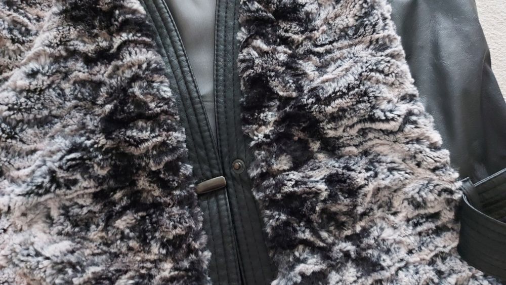 Webpelzgilet / Weste "Bastion Collection" Gr. 42 (Neu (gemäss ...