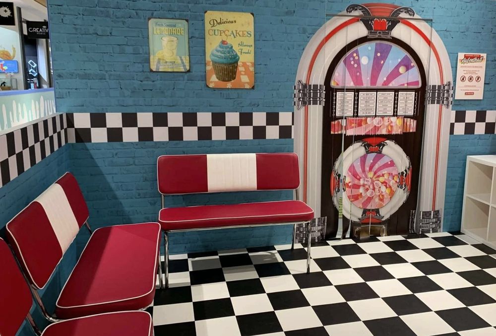 AMERICAN DINER STYLE Retro Möbel, 6-teiliges Set | Kaufen auf Ricardo