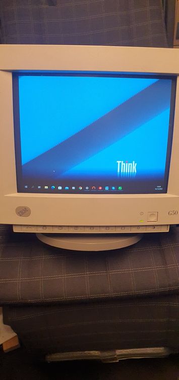 IBM G50 CRT Monitor 15" | Kaufen auf Ricardo