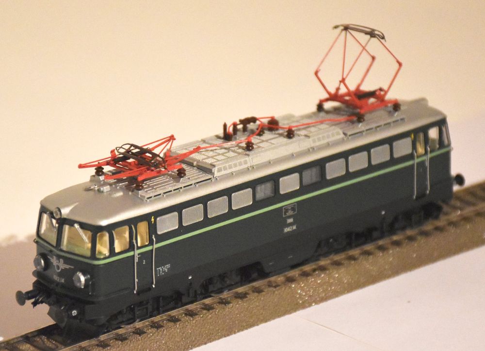 Locomotive série 1042 ÖBB, Roco. Digitale. (Gebraucht) in Eclépens für ...