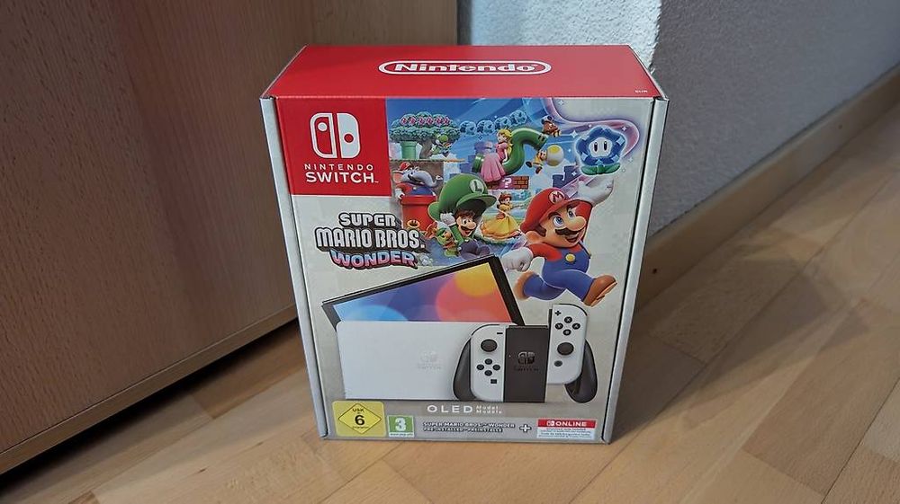 Nintendo Switch Oled weiss (neu und ungeöffnet) | Kaufen auf Ricardo