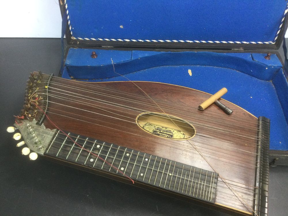 Alte gebrauchte Zither mit Koffer | Kaufen auf Ricardo