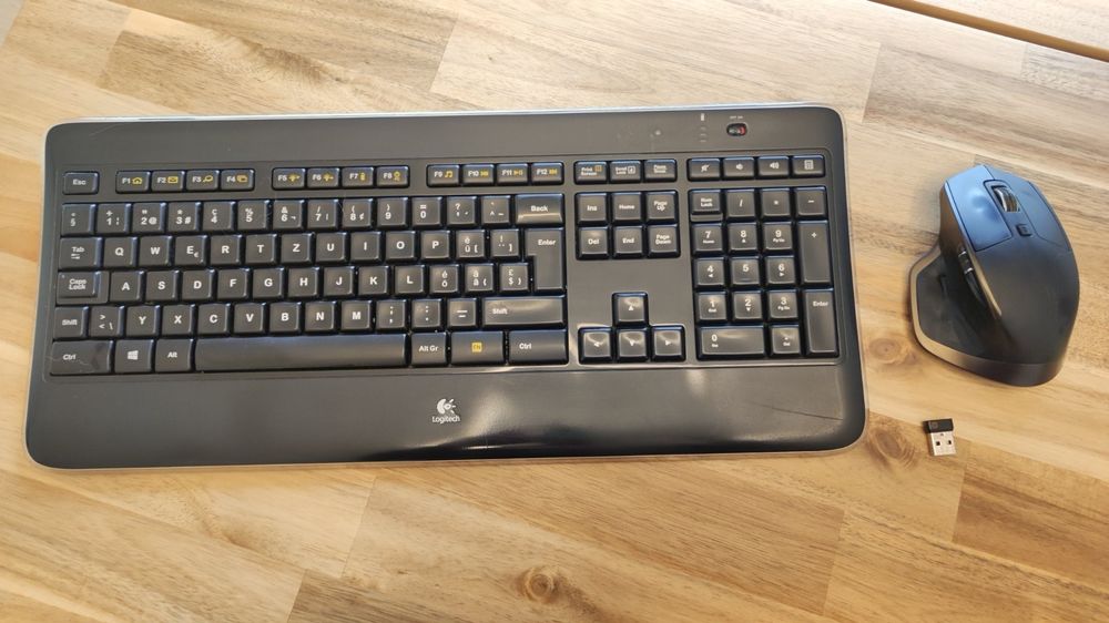Maus (MX Master) und Tastatur K800) Logitech (Gebraucht) in Habsburg ...