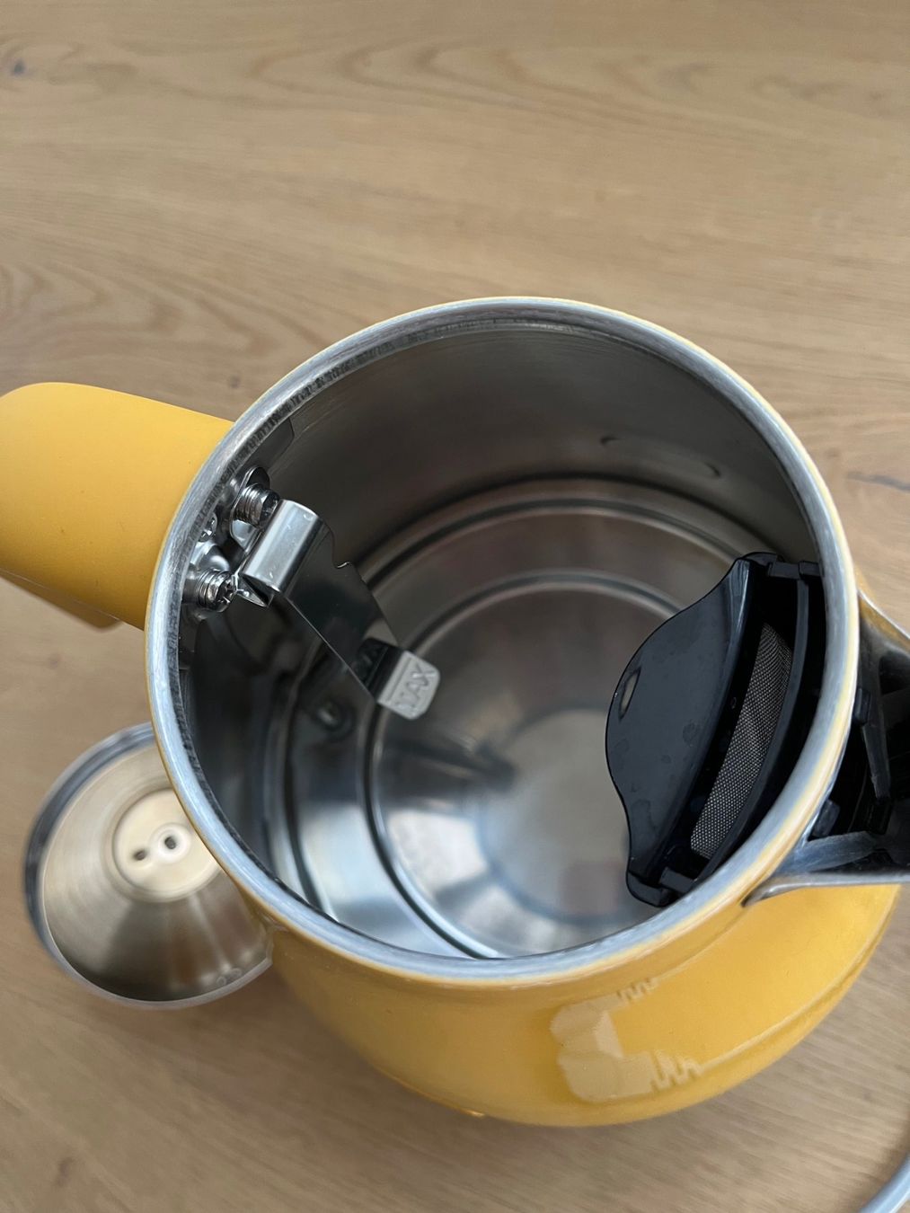 Delonghi Wasserkocher Gelb, De'Longhi Icona Capitals 1.70 l (Gebraucht ...