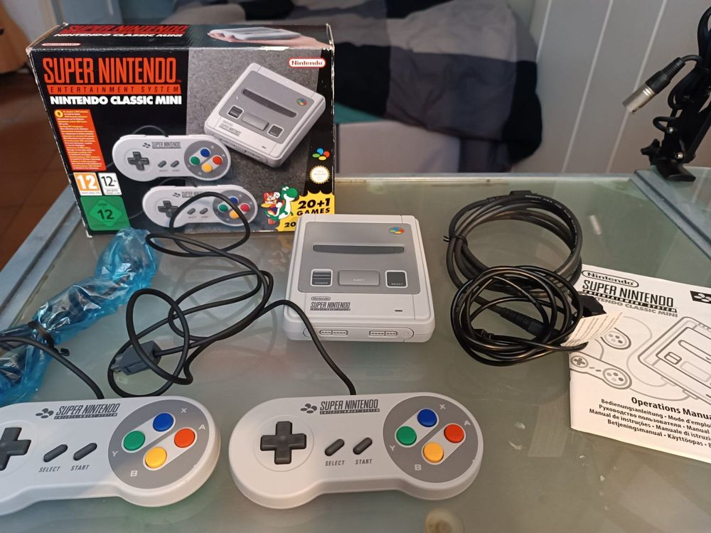 Super Nintendo Mini - Used - Working (Gebraucht) in Locarno für CHF 63 ...