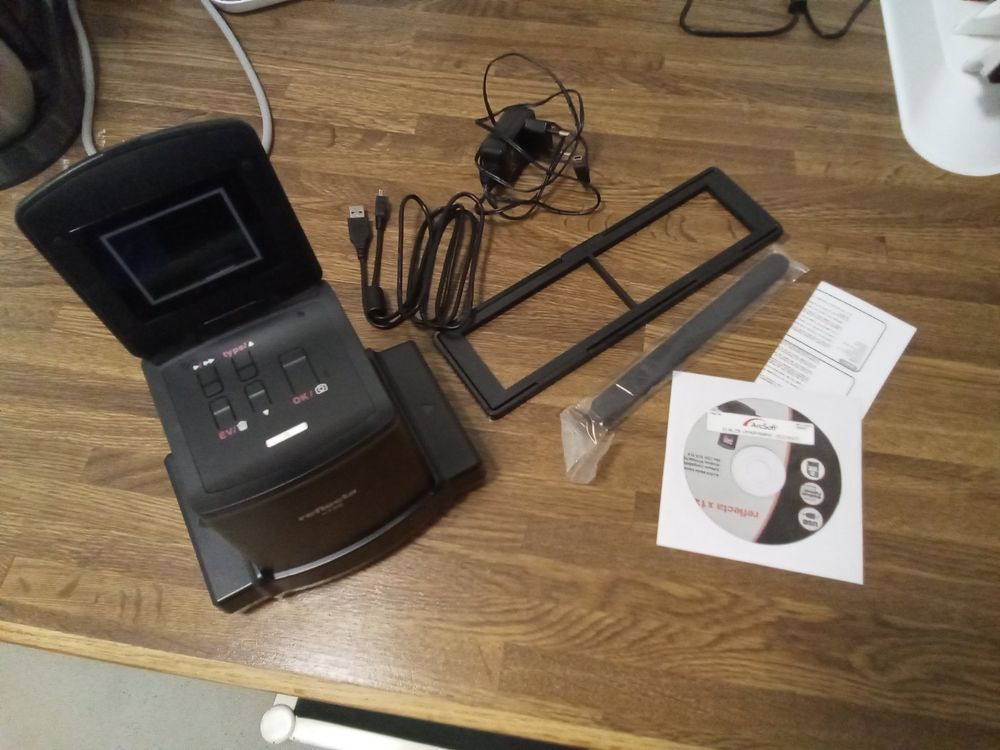 Reflecta x120 Scanner für Mittelformate (Gebraucht) in für CHF 10 – mit ...