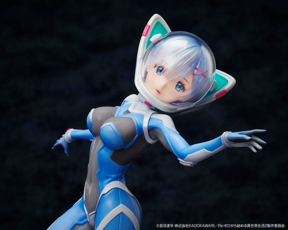 Re:Zero 1/7 Rem A×A SF Space Suit 26 cm (Neu und originalverpackt) in ...