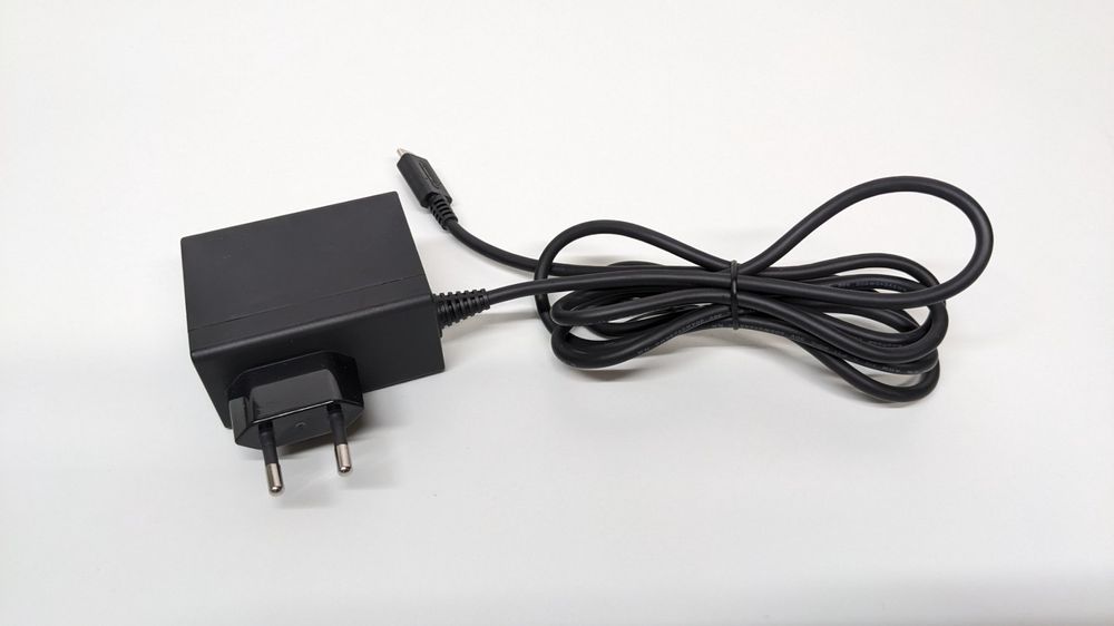Original Nintendo Switch Ladekabel / Netzteil (Gebraucht) in Menziken ...