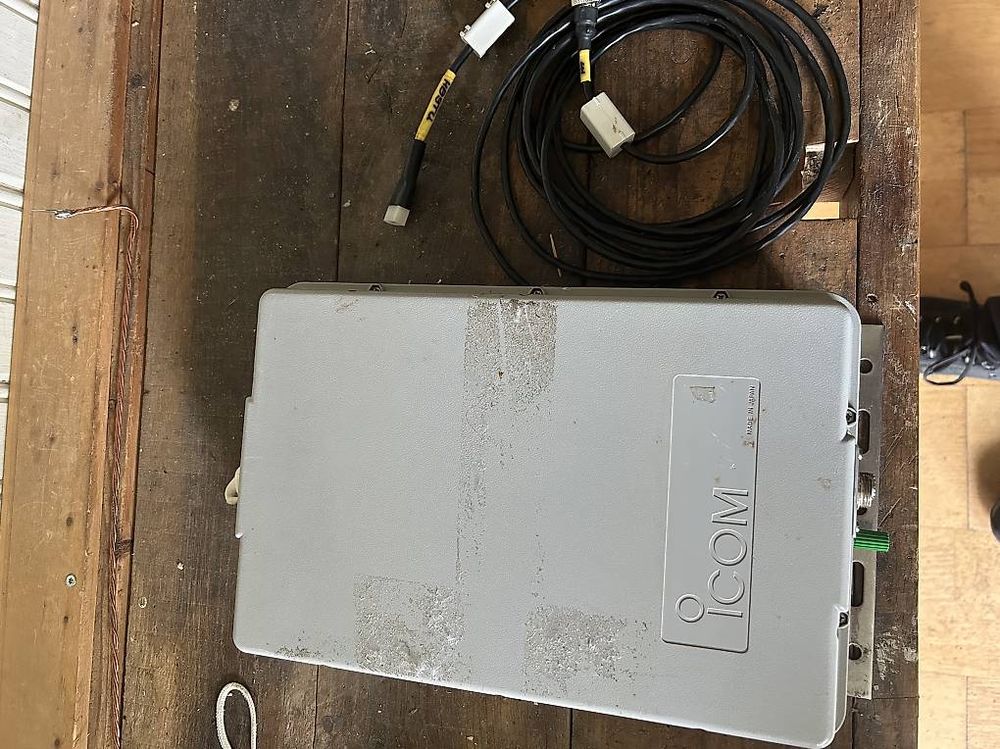 Icom ah3 tuner (Gebraucht) in Richenthal für CHF 200 – nur Abholung auf ...