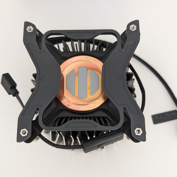 Intel Laminar RH1 Cooler - LGA 1700 - RGB Cooler *NEW* (Neuf avec ...