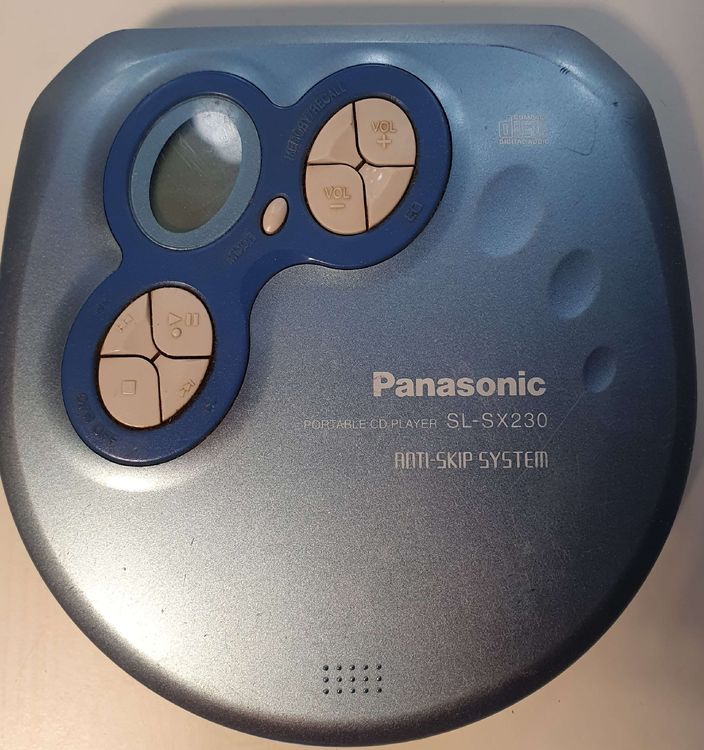 Retro Panasonic Portable CD Player (Gebraucht) in für CHF 5 – nur ...