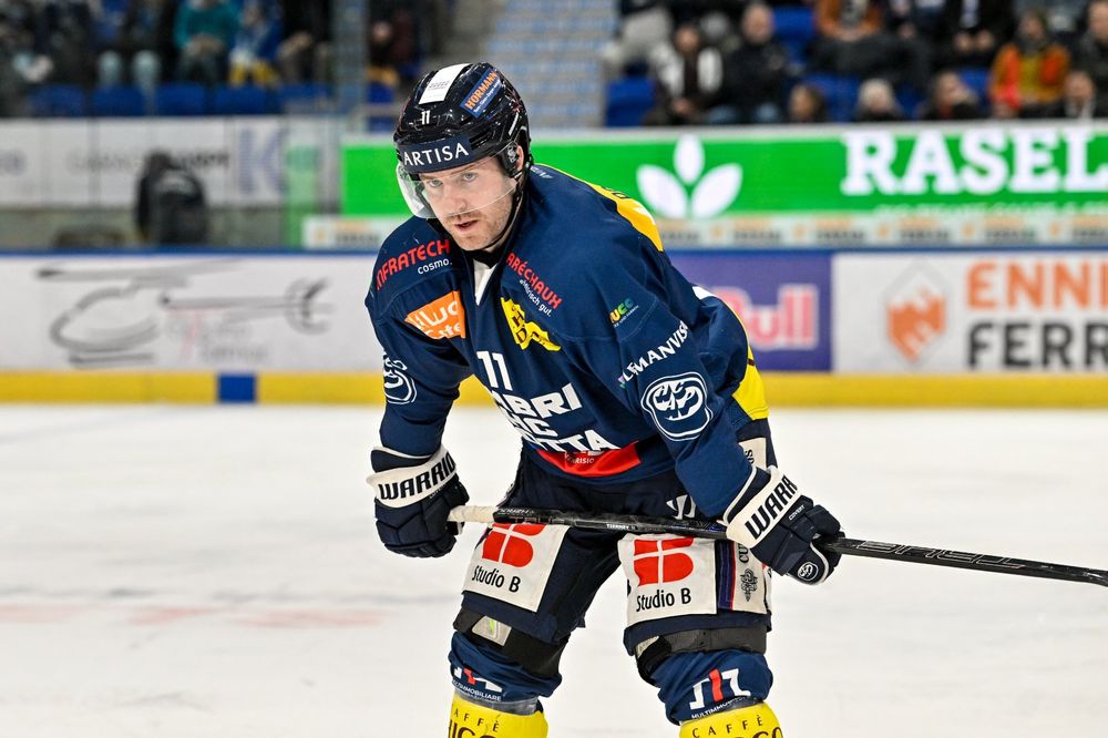 Maglia stagione 2025/2026 #11 Chris Tierney (Usato) a Ambrì per CHF 201 ...