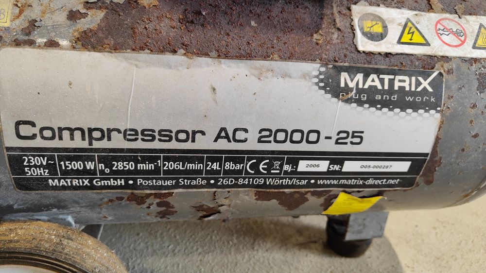 Compresseur Matrix AC2000-25 - 24L - 8 bar - 1500W | Kaufen auf Ricardo