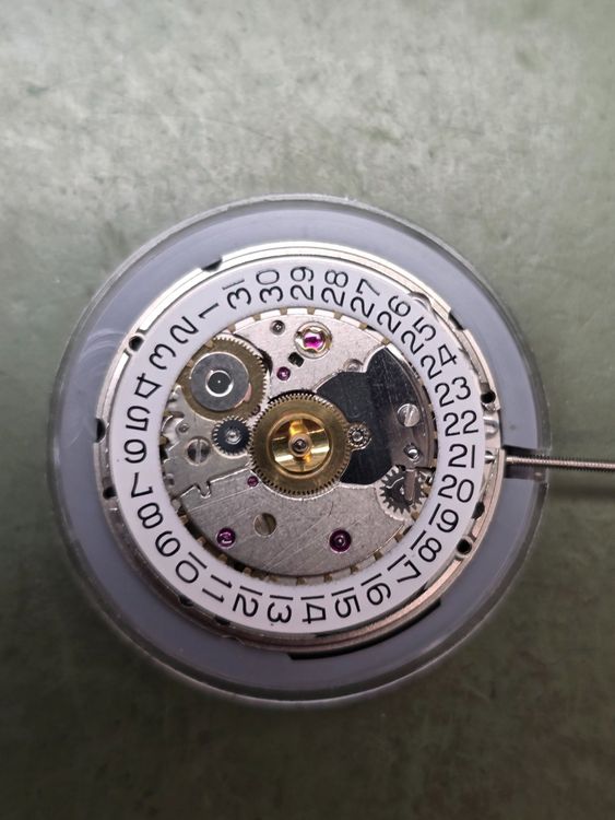 Mouvement ETA 2824-2 17 rubis révisé H1 (Gebraucht) in Tramelan für CHF ...