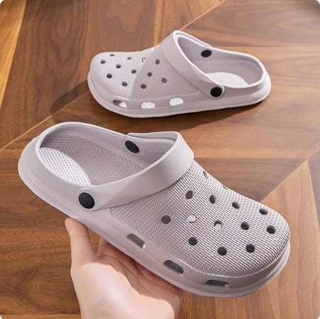 Cloggs Grösse 41-42 (Neu und originalverpackt) in Teufen AR für CHF 5 ...