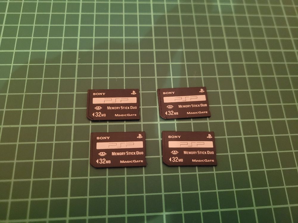 Sony PSP Memory Stick Duo 32MB - Bundle of 4 (Gebraucht) in Meyrin für ...