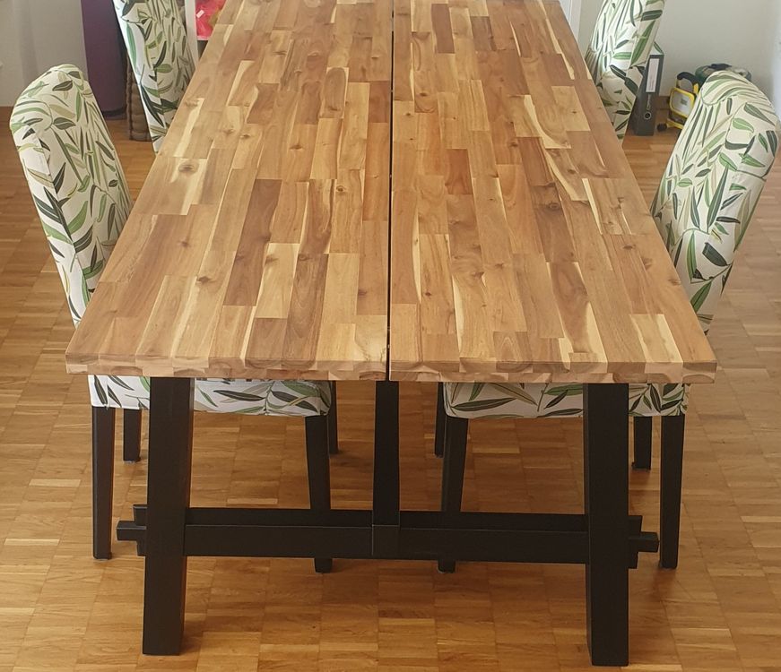 SKOGSTA Esstisch, Akazie, 235x100, inkl. 4 x BERGMUND Stühle (Gebraucht ...