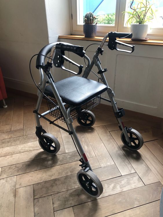 Rollator für drinnen und draussen | Kaufen auf Ricardo Rollator für drinnen und draussen | Kaufen auf Ricardo