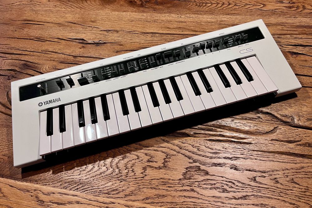 Yamaha Reface CS Mini Synthesizer - Top Zustand! (Gebraucht) in Hirzel ...