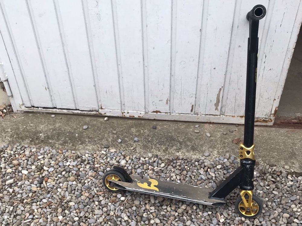 Chilli Pro 3000 (schwarz-gold) | Kaufen auf Ricardo