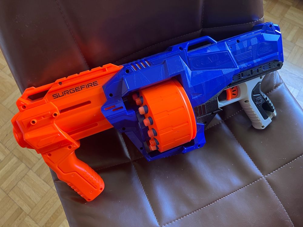 NERF Elite Surgefire Blaster - guter Zustand (Gebraucht) in Zürich für ...