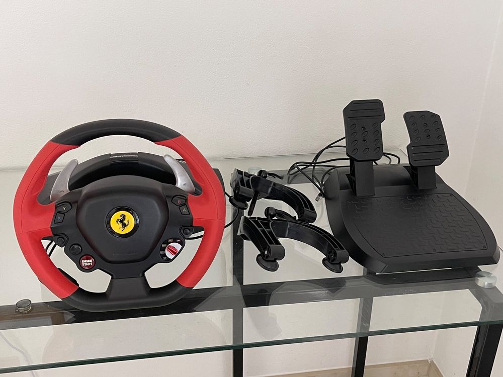 Thrustmaster Ferrari 458 Spider Racing Wheel | Kaufen auf Ricardo
