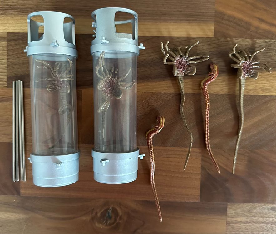 Alien Figuren,4 Facehugger,2 Xenomorph Chestburster, 2 Tanks | Kaufen ...