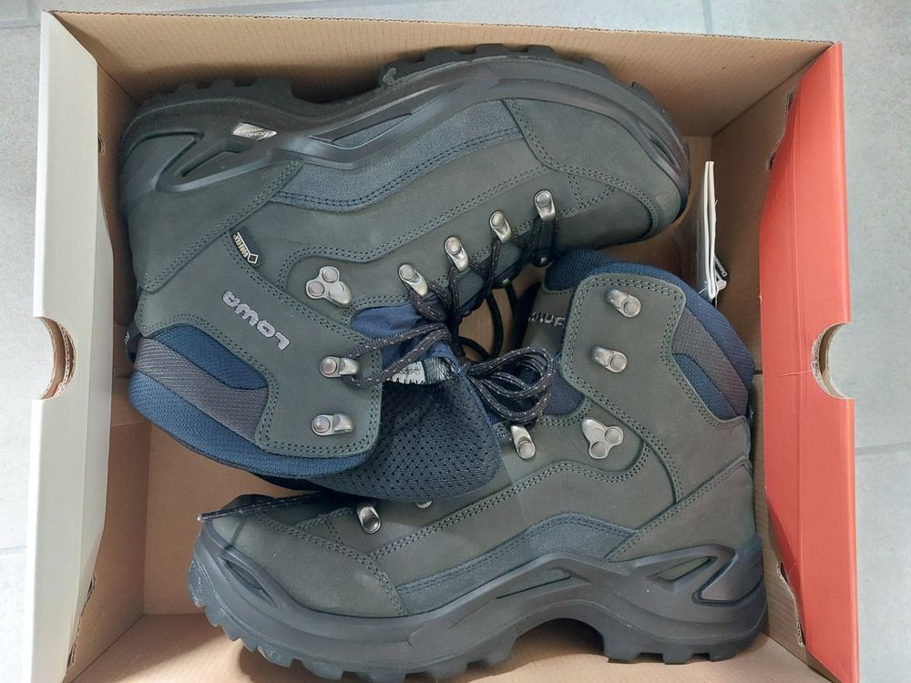 Neue Wanderschuhe Lowa Gr. 42 (Neu (gemäss Beschreibung)) in für CHF 91 ...