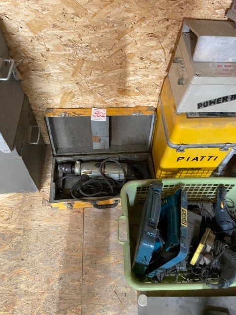 alte Geräte, Stative, etc. (Lot 962) Standort 8305 Dietlikon | Kaufen ...