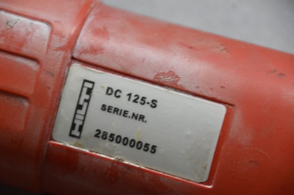 Hilti DC 125 S Winkelschleifer / Meuleuse d'angle | Kaufen auf Ricardo Hilti DC 125 S Winkelschleifer / Meuleuse d'angle | Kaufen auf Ricardo