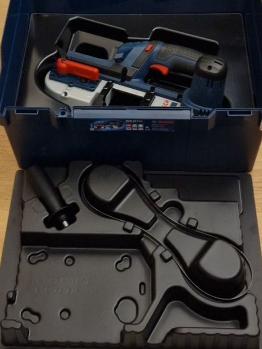 Bosch Akku-Bandsäge (Neu (gemäss Beschreibung)) in für CHF 165 – mit ...