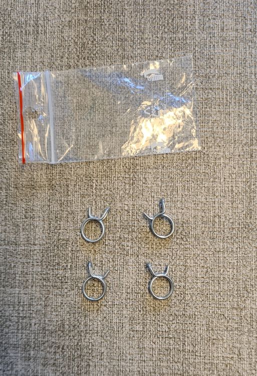Benzinschlauch Klemmen (Neu und originalverpackt) in Möhlin für CHF 5 – mit Lieferung auf ...
