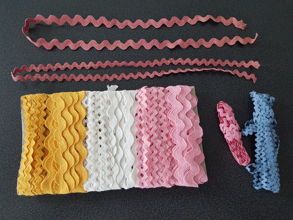 Nähmaterial 1 Lot Zackenlitzen (Gebraucht) in Gattikon für CHF 10.5 – mit Lieferung auf Ricardo ...