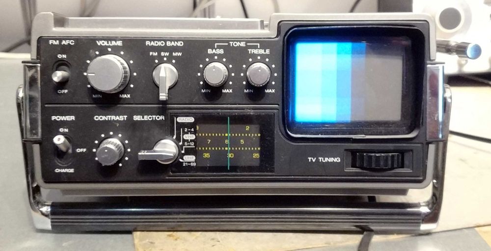 Mini Fernseher / Radio (JVC) | Kaufen auf Ricardo