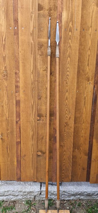 Zwei mittelalter Speere für Schaukampf (Gebraucht) in Filet für CHF 150 ...